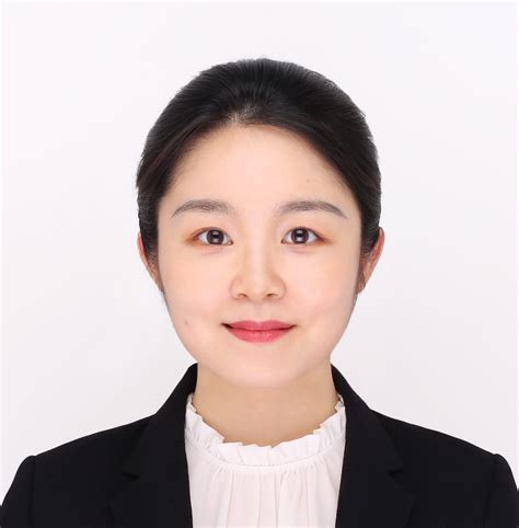 Lily Liu Apr Intern