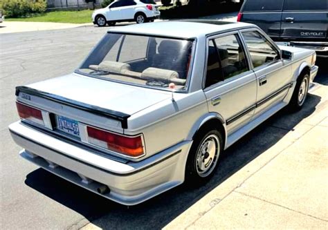 1986 3rdgen Nissan Maxima Se