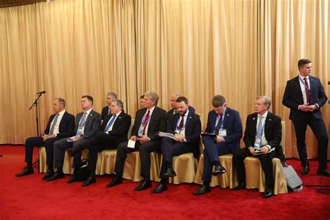 Монгол Улсын Ерөнхийлөгч У Хүрэлсүх ОХУ ын Ерөнхийлөгч В В Путинтай уулзав