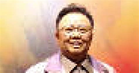 北 김정일 생일 중앙보고대회에 아들 김정은 없었다