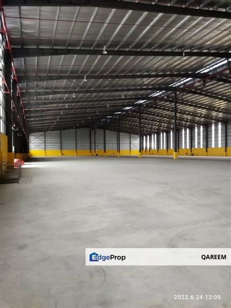 Single Storey Semi D Warehouse Cum Office West Port Klang For Rental
