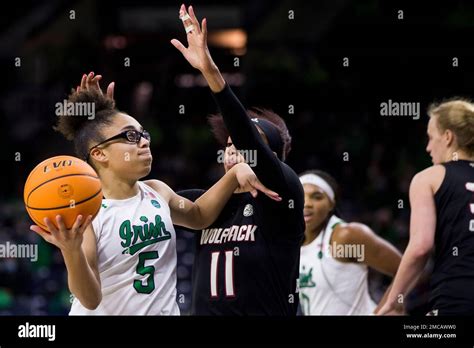 Notre Dames Olivia Miles 5 Drives Next To North Carolina States