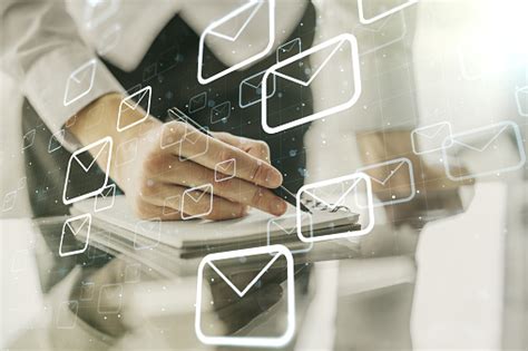 배경 전자 메일 및 마케팅 개념에 메모장에 손으로 쓰기와 창조적 인 추상 우편 봉투 스케치 이중 노출 다양에 대한 스톡 사진 및 기타 이미지 Istock