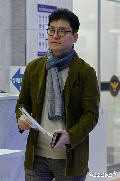 어트랙트 전홍준 대표 피프티피프티 사태 더기버스와 고소·고발 포토