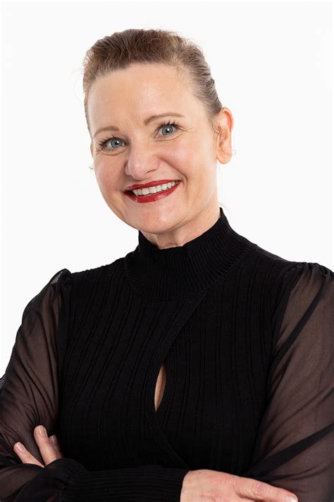 Melissa D New View Modeling