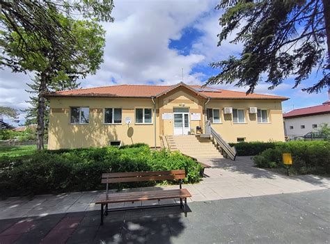 Център за настаняване от семеен тип за деца Лесново