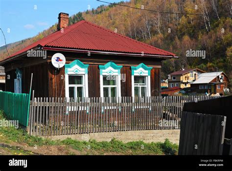 Siberia house hi-res stock photography and images - Alamy