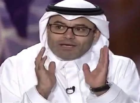 المرصد الرياضية الشيخ ينشر صورة تجمع كريستيانو وكاستروويعلق