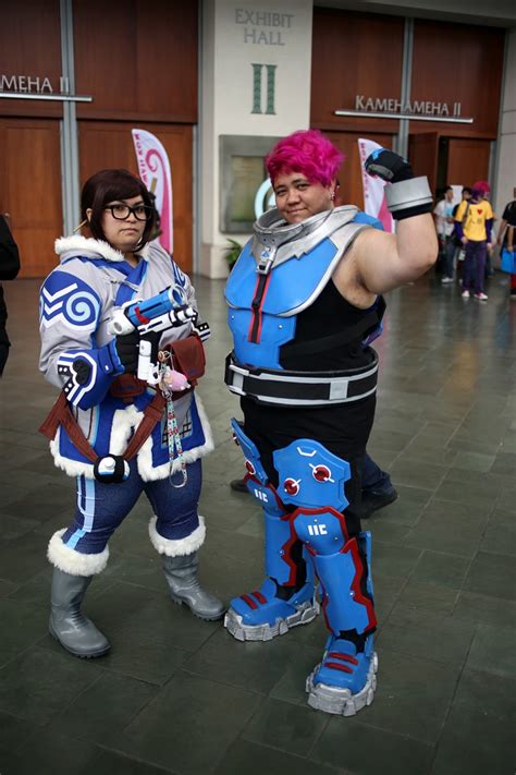 Video Pics Cosplay Madness At Kawaii Kon