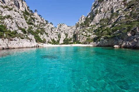 Calanque Den Vau Un Paysage époustouflant Peu Fréquenté