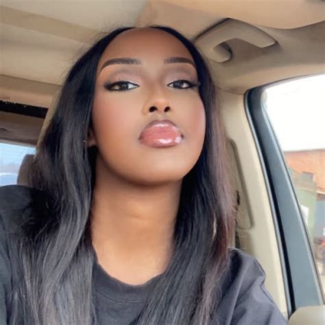 H U S N A H H U S N A H Threads Say More