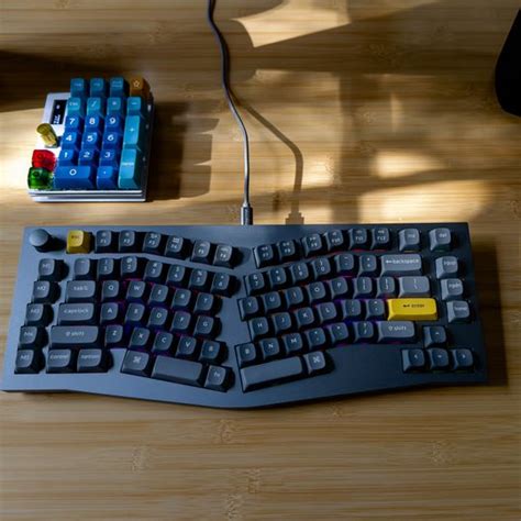 Keychron Q10 Review All Aluminum Alice Board The Verge