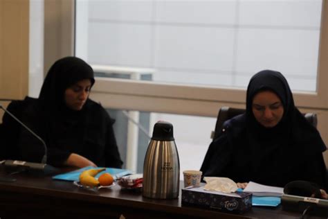 نشست دانش‌افزایی اساتید با موضوع هنر زنانه زیستن ویژه بانوان عضو