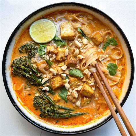 Speedy Thai Red Curry Noodle Soup Mob
