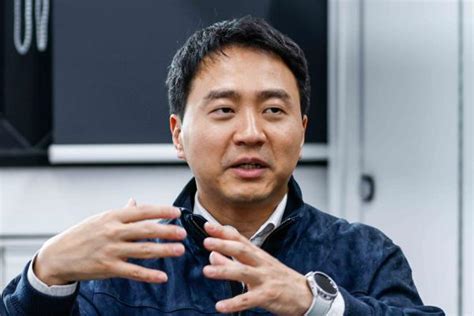 인터뷰 의대 대신 로봇공학”美진출 앞둔 웨어러블 로봇 휴로틱스 韓기술 승부수