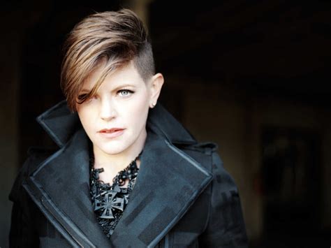 Natalie Maines On Motherhood Eddie Vedder And Leaving Country Music Npr