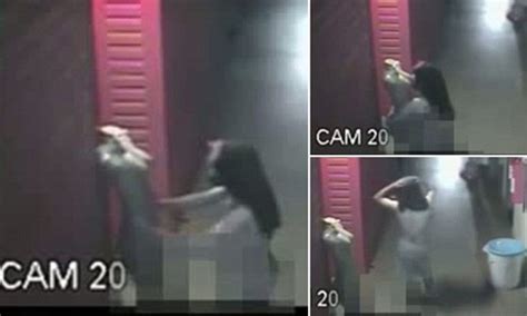 Sex For Dummies Brazilian Thief Caught Sexually Assaulting Mannequin Daily Mail Online