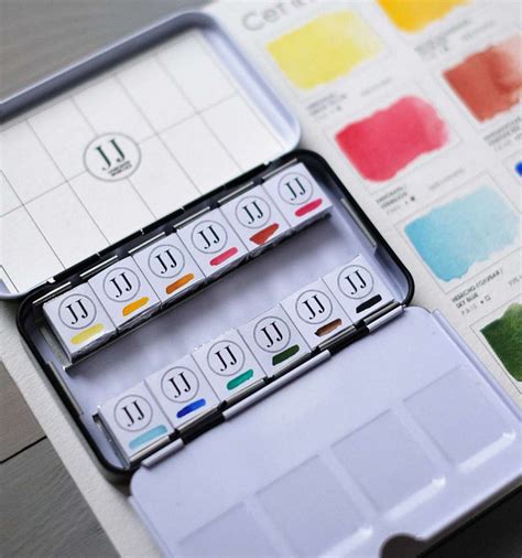 Набор акварели "JJ Watercolor" Basic 12 цв. в кюветах, металлическая ...