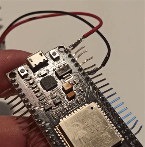 I Though I Burnt The Voltage Regulator But Probably I Burned The Battery Charger What Did I Do