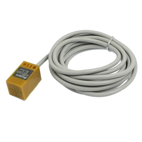Omron Tl Q5mb1 Square Proxmity Sensor For Metal Sensing Sensing