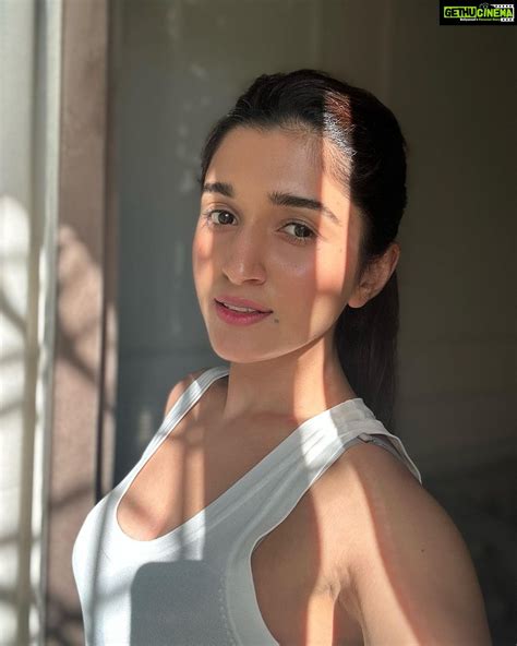 Nidhi Shah Instagram Let Your Soul Glow Nomakeupmakeuplook