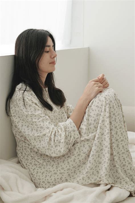 마가렛 면 긴팔 빅사이즈 파자마 여성 홈웨어 원피스 잠옷 차콜플라워 감도 깊은 취향 셀렉트샵 29cm