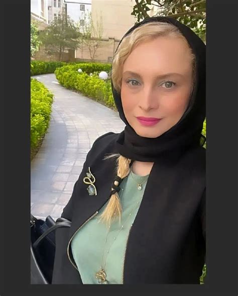 عکس جدید مریم کاویانی سوژه شد تیپ قرمز مریم کاویانی همه را شوکه کرد