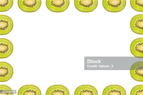 흰색 배경에 고립 된 신선한 키위 과일 의 조각 여러 이미지 콜라주 건강한 생활방식에 대한 스톡 사진 및 기타 이미지 건강한 생활방식 건강한 식생활 과일 Istock
