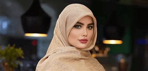 بعد توبتها وارتدائها الحجاب انجي خوري تُعلن خطوبتها ومُفاجأة بهوية