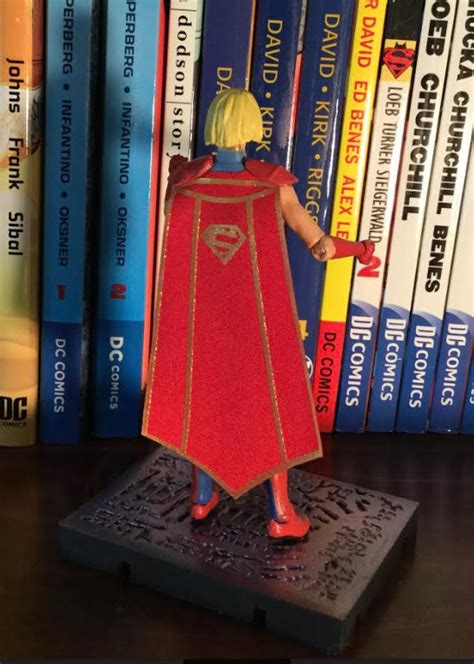Supergirl Comic Box Commentary Injustice 2 Supergirl Figure