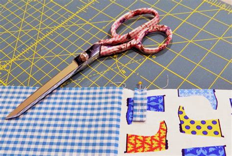 Easy Sunglasses Case Sew Tutorial ~ Free Easy Sunglasses Case Sew Tutorial ~ Free