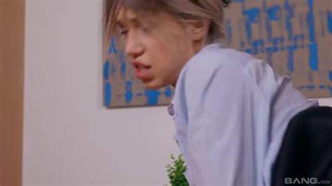 Elena Vedem With Shaved Pussy Receives Cum In Mouth After Sex Asian Bbw Porn Sonti T