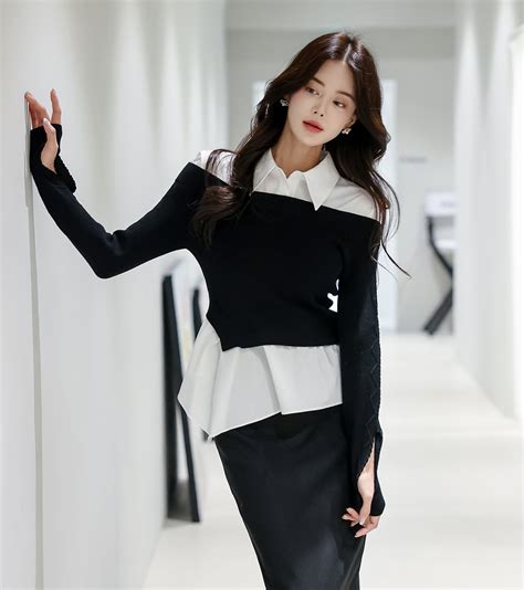 나인그랩 Lavi 언발 셔츠 레이어드 오프숄더 크롭 니트 Sml