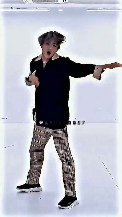 Bts V Edit Bts V Kimtaehyung Winterahead Taehyung Youtube