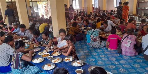 Dvb မြဝတီစစ်ဘေးရှောင် ၃ ၀၀၀ ကျော် အရေးပေါ်အကူအညီလိုအပ်