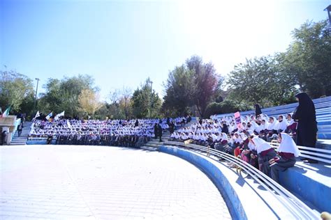 تجمع دانش آموزان دخترانه سما دانشگاه آزاد اسلامی واحد اراک با حضور رییس