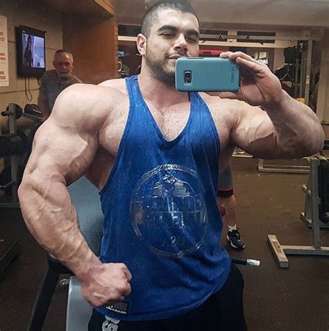 Bodybuilder And Muscle Men — Musclegodselfies Sahar Kazes