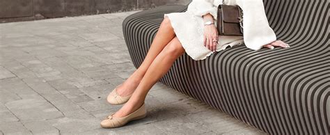 10 Stunning Ways To Wear Flats For Women