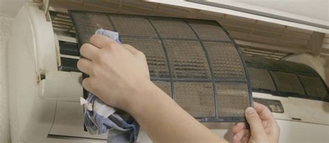 Як почистити кондиціонер Чистка зовнішнього і внутрішнього блоку своїми руками