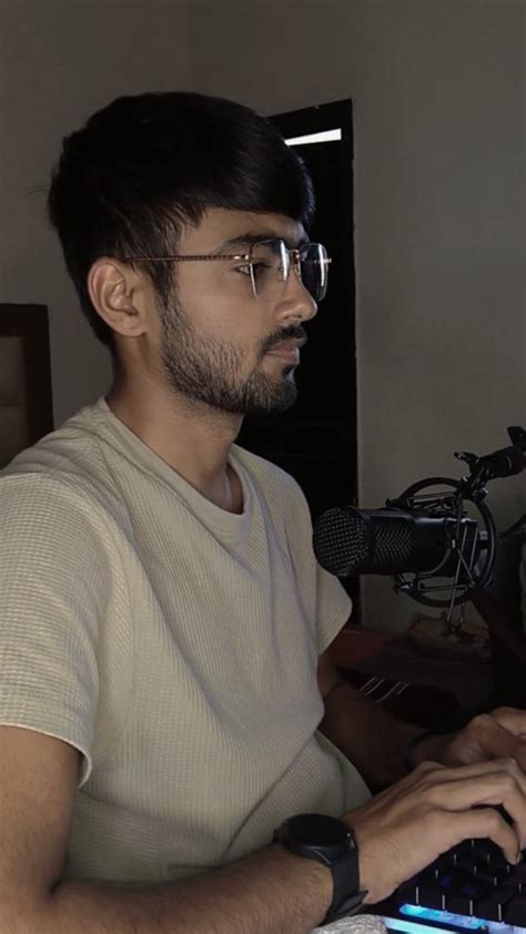 rajiv turning lines of code into stunning websites 🚀💻 webdev developerfrombr04 coding