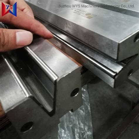 Reduce Scratch When Bending Press Brake Tooling With Rolling Rod