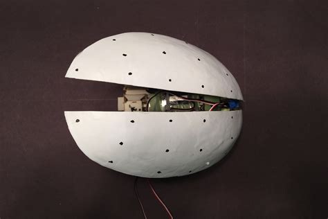 cockroach robot rights itself by flapping its wings digital trends