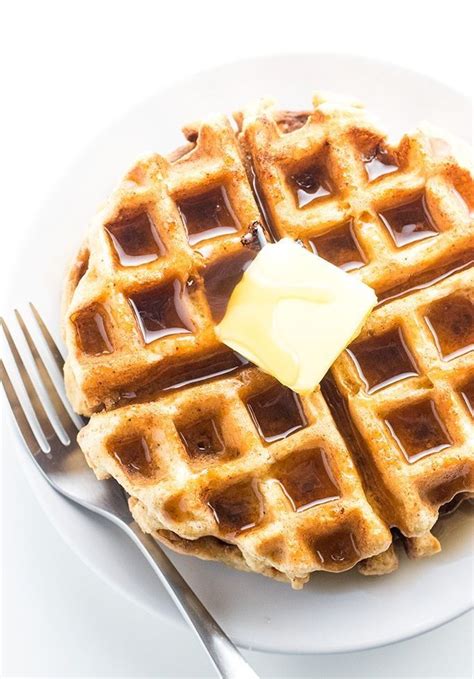 Вафли (Кето, Палео) | Almond flour waffles, Healthy waffles, Waffle ...