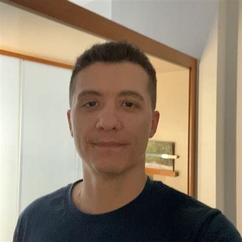 Ryan D Buell