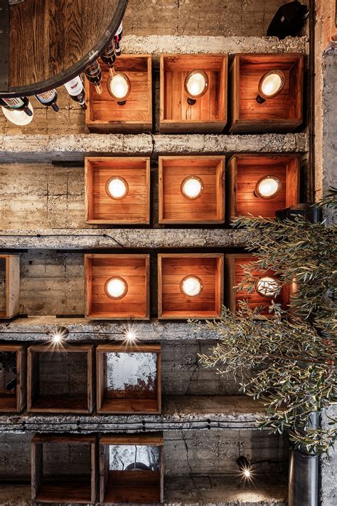 Lulu Pizza Restaurant Creative Direction