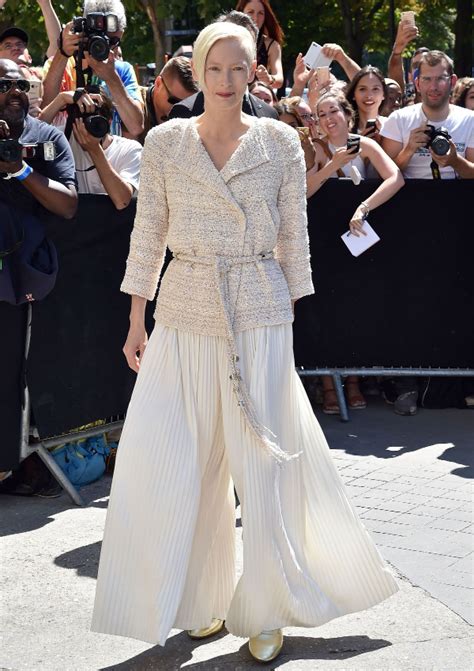 10 Female Celebrities Who Have Mastered Androgynous Fashion Buro