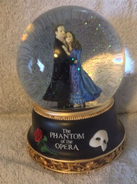 San Francisco Music Box Water Globe Featuring Christine And Raoul