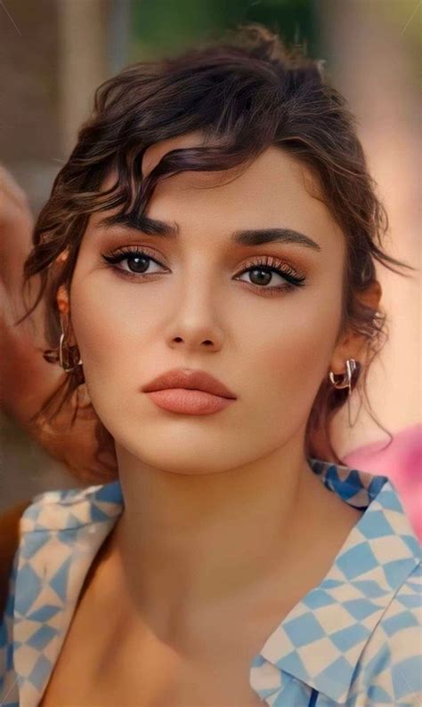 Hande Erçel ♥️ Beauty Girl Beautiful Girl Body Hair Tips Video