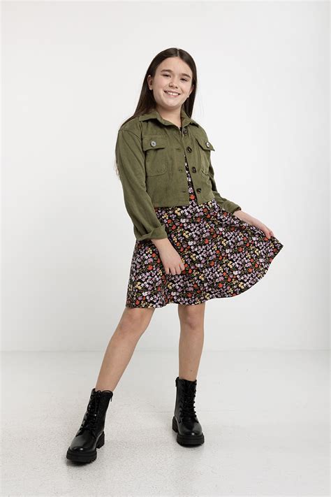 Emalyn B New View Modeling