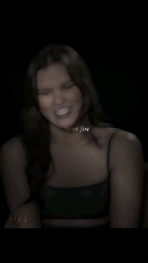 Hailee Steinfeld Girls In Love I Love Girls Purple Vibe